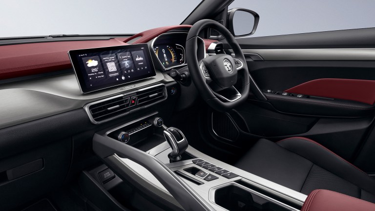 PROTON MELANCARKAN PROTON X50 EDISI SUKAN EKSKLUSIF (SE) – FastlenzTV